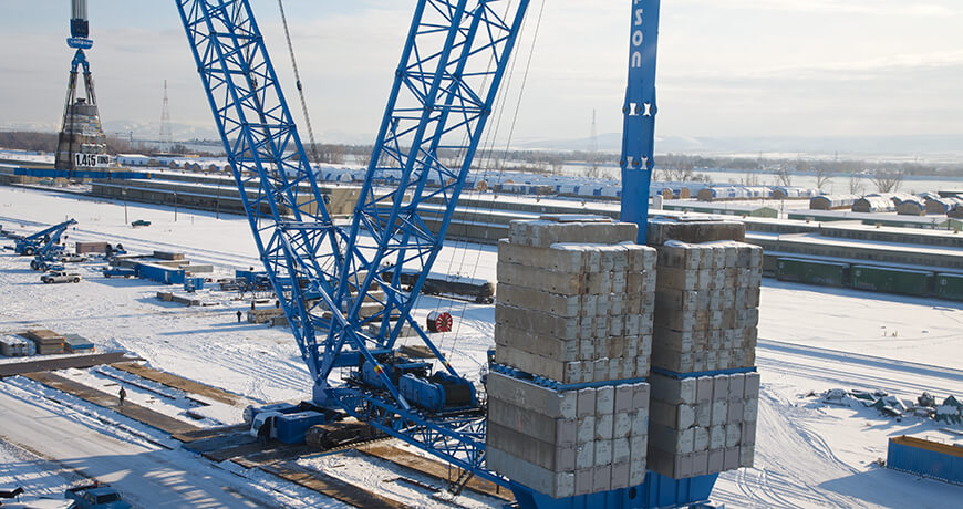 Heavy Lifting - Lampson Crane