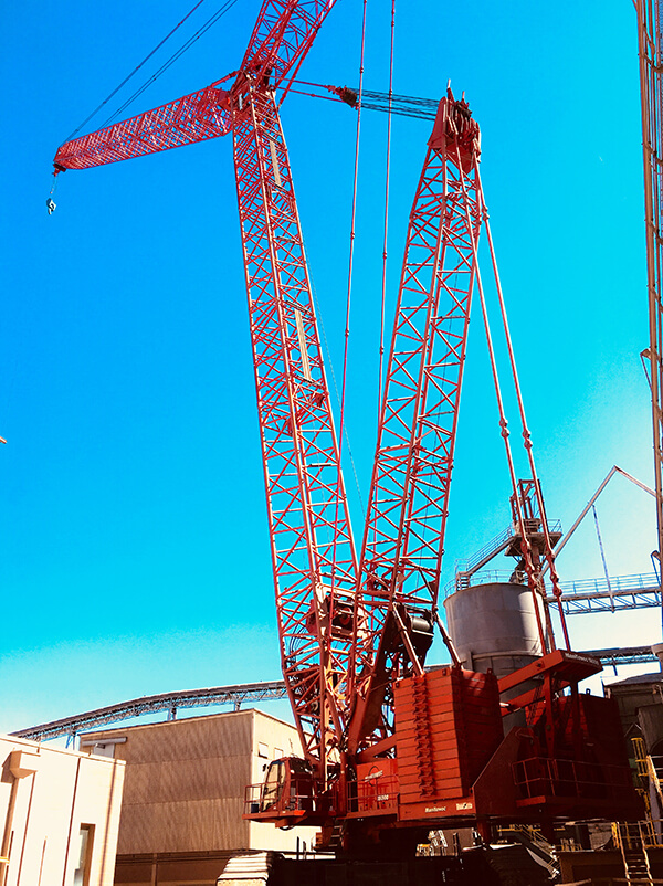 Cranes for Construction Companies in Houston | Lampson International